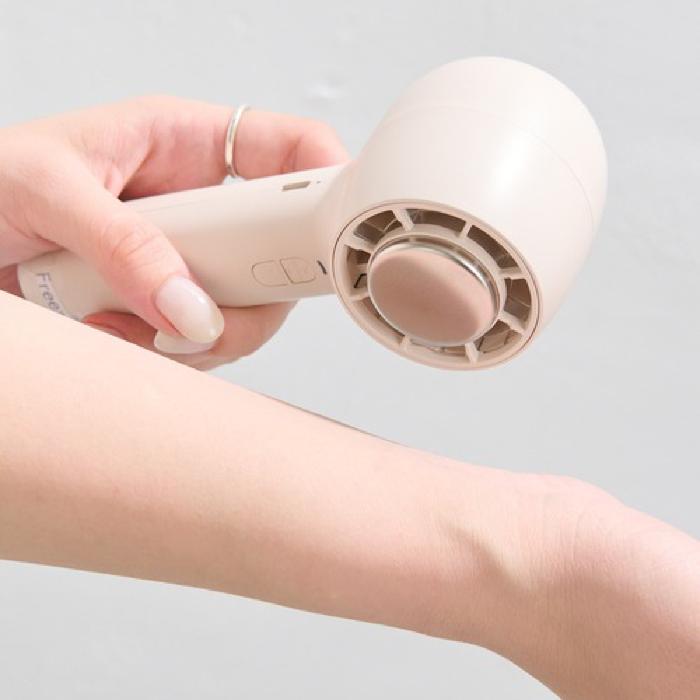 瞬涼 -15℃！瞬涼即行！iFan Freeze Ⅱ 冰感降溫隨身風扇｜日本好物調查局