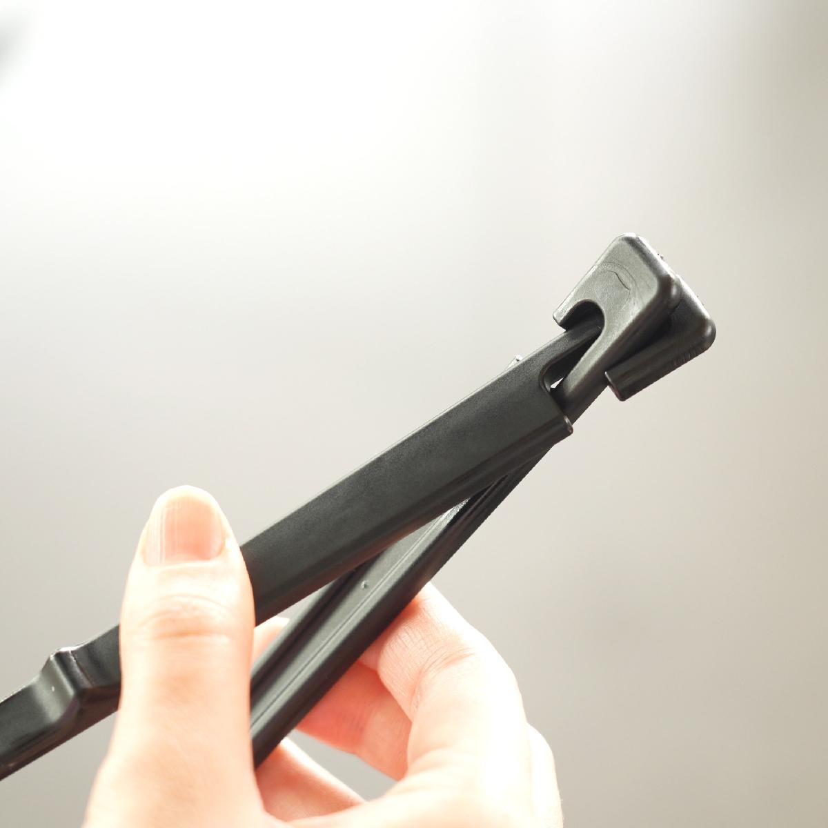 我愛我家 】餐具一秒變夾子、砧板一秒好收納！NaFro 快拆萬用料理夾＆便攜可折疊抗菌砧板 工匠技術 x 便利巧思！｜日本好物調查局