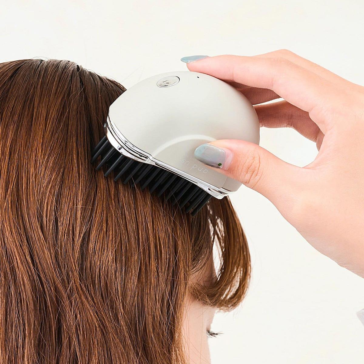 出門在外也能隨時打理外型！3COINS 3色LED燈化妝鏡&調溫迷你髮梳＆調溫離子夾＆美容小電器｜日本好物調查局